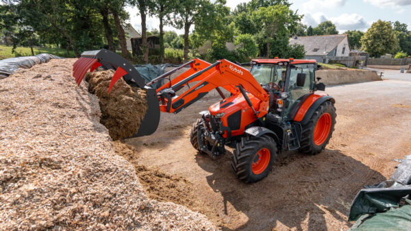 Front loaders Kubota LK Series - Kubota Europe SAS.