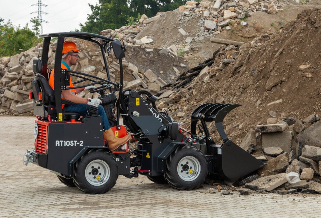 Wheel loaders Kubota RT105T-2 - Kubota Europe SAS.
