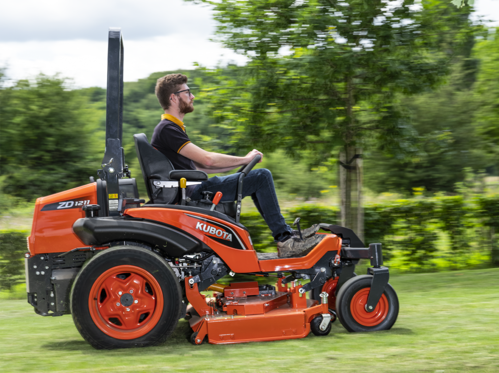 Mowers Kubota ZD Series - Kubota Europe SAS.
